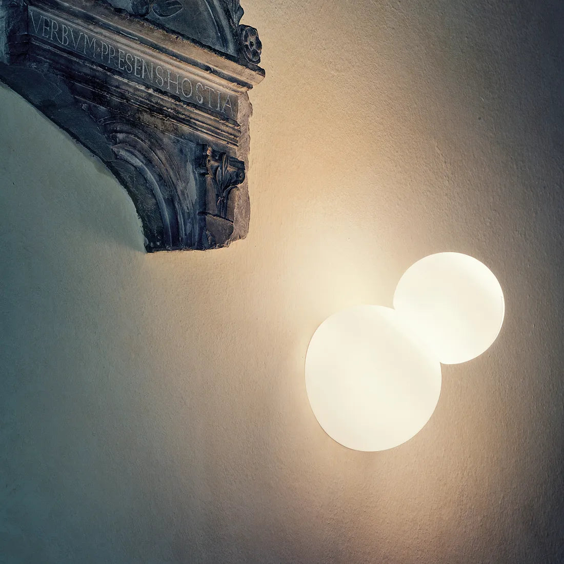 Bruco Medium Wall Lamp Fontana Arte - Cute Bubble Wall Lights in India ...